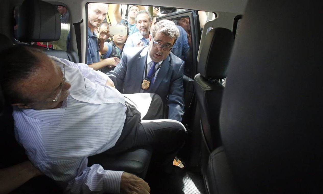 Plenário da Câmara deve decidir cassação de mandato de Maluf, diz ...