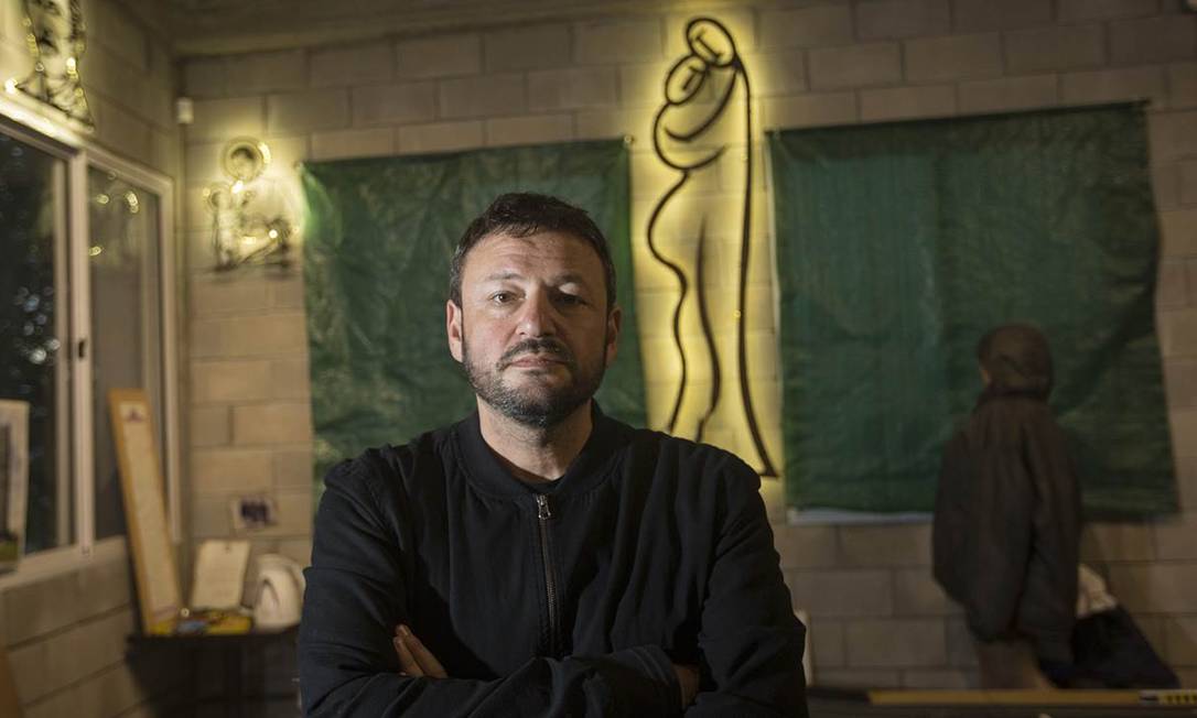 Quem é Alejandro Marmo, o escultor do papa Francisco - Jornal O Globo