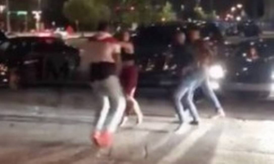 Jogador da NFL se envolve em briga de rua com tiro no Texas. Veja vídeo ...