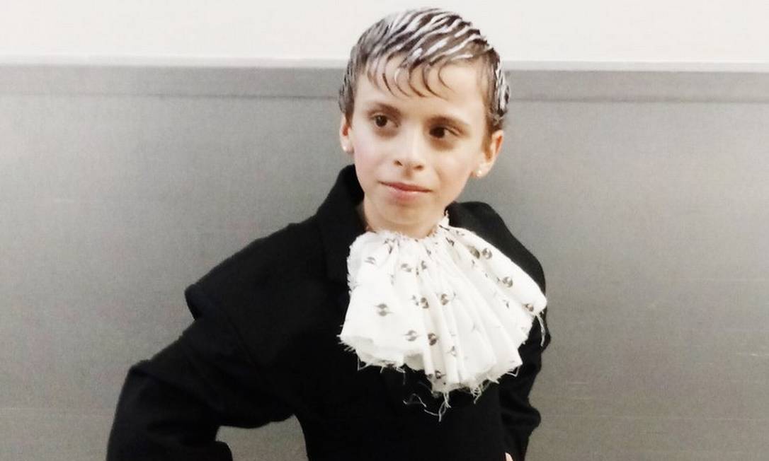 'Drag kid' faz sucesso em desfile da semana de moda de Nova York ...