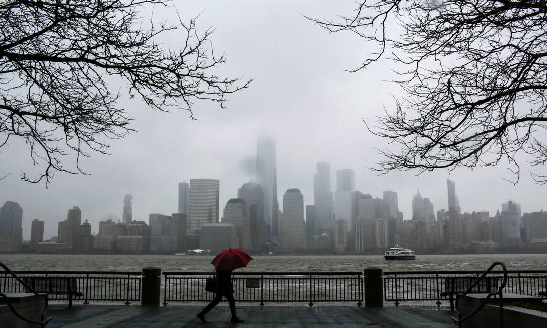 Nova tempestade cancela mais de mil voos em Nova York - Jornal O Globo