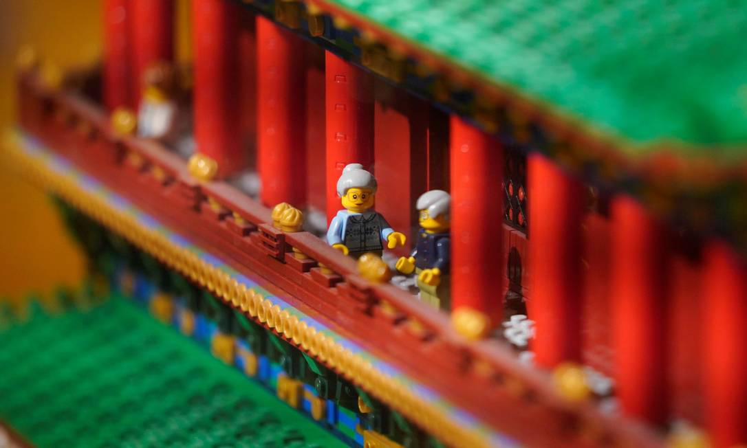 Novo diretor-executivo da Lego vai combinar blocos de montar com ...