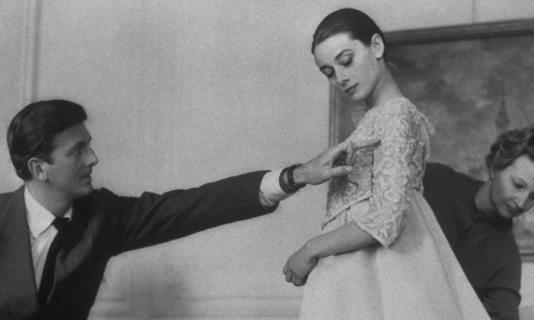 Morre o estilista Hubert de Givenchy, aos 91 anos - Jornal O Globo