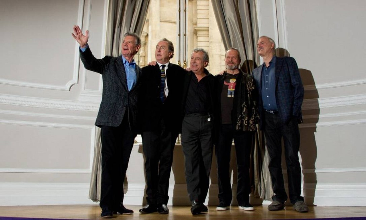 Série e filmes do Monty Python entram na Netflix em abril - Jornal O Globo