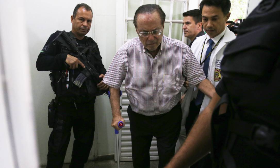 Câmara adia mais uma vez decisão sobre mandato de Maluf - Jornal O Globo