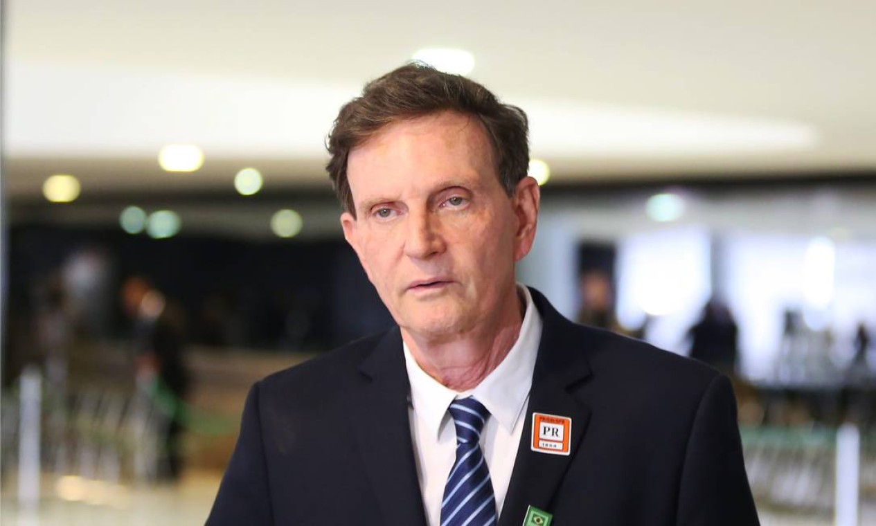 Crivella regulamenta Uber e outros aplicativos de transportes - Jornal ...