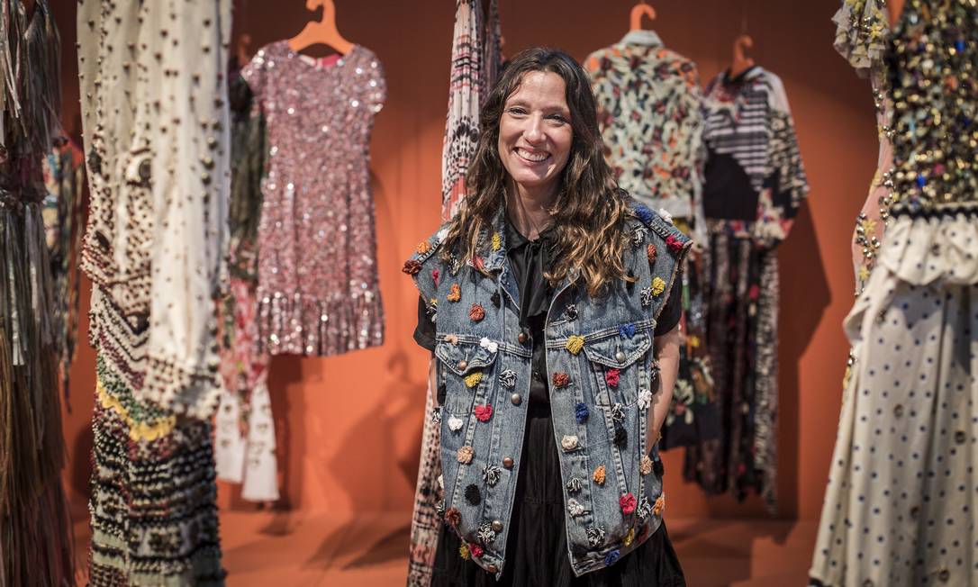 Segundo dia de Veste Rio teve outlet lotado e visita guiada à mostra de ...