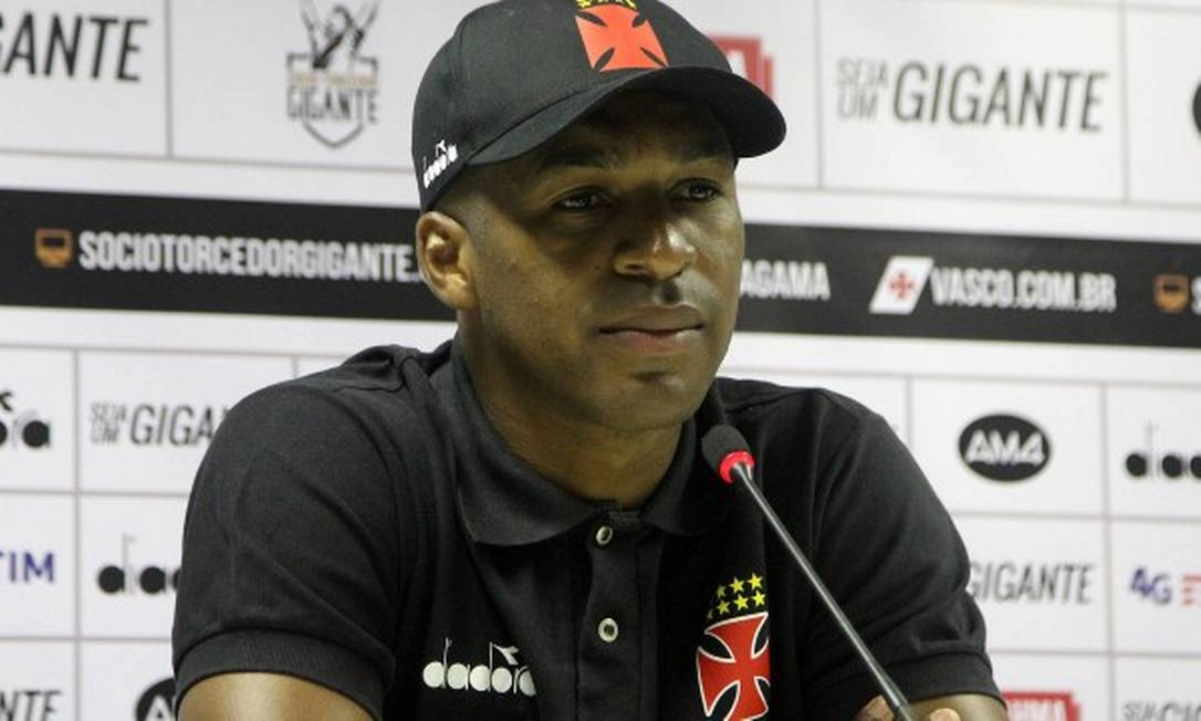 Erazo, do Vasco, admite expectativa para marcar revelação do Racing ...