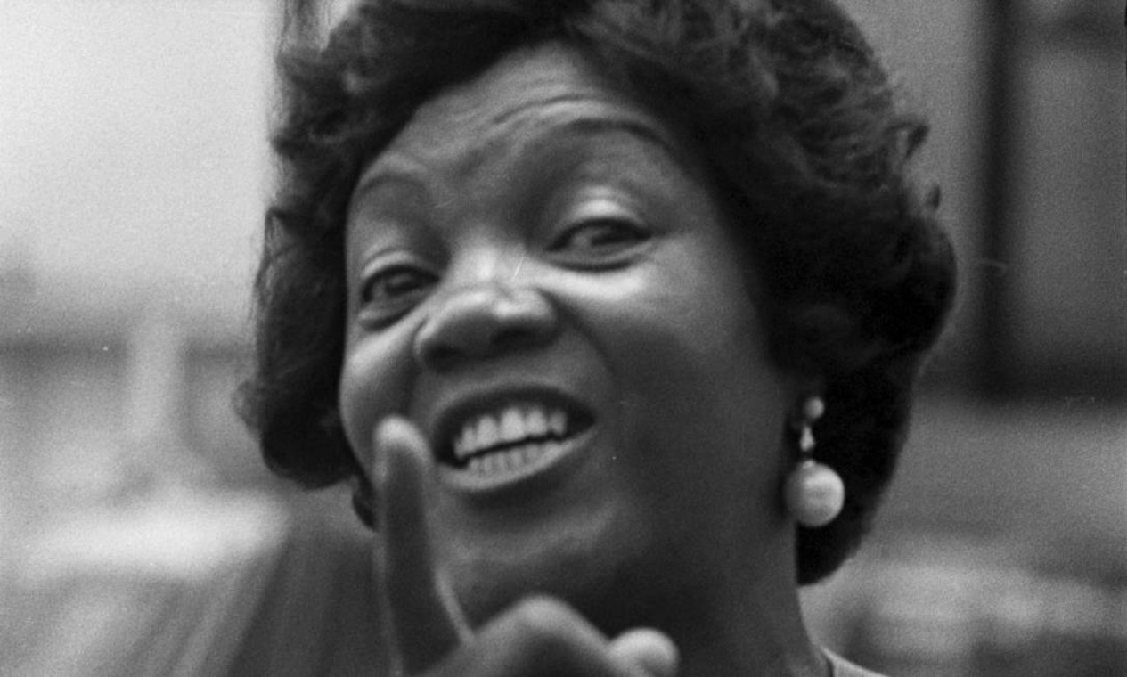 A carreira de Dona Ivone Lara em imagens - Jornal O Globo