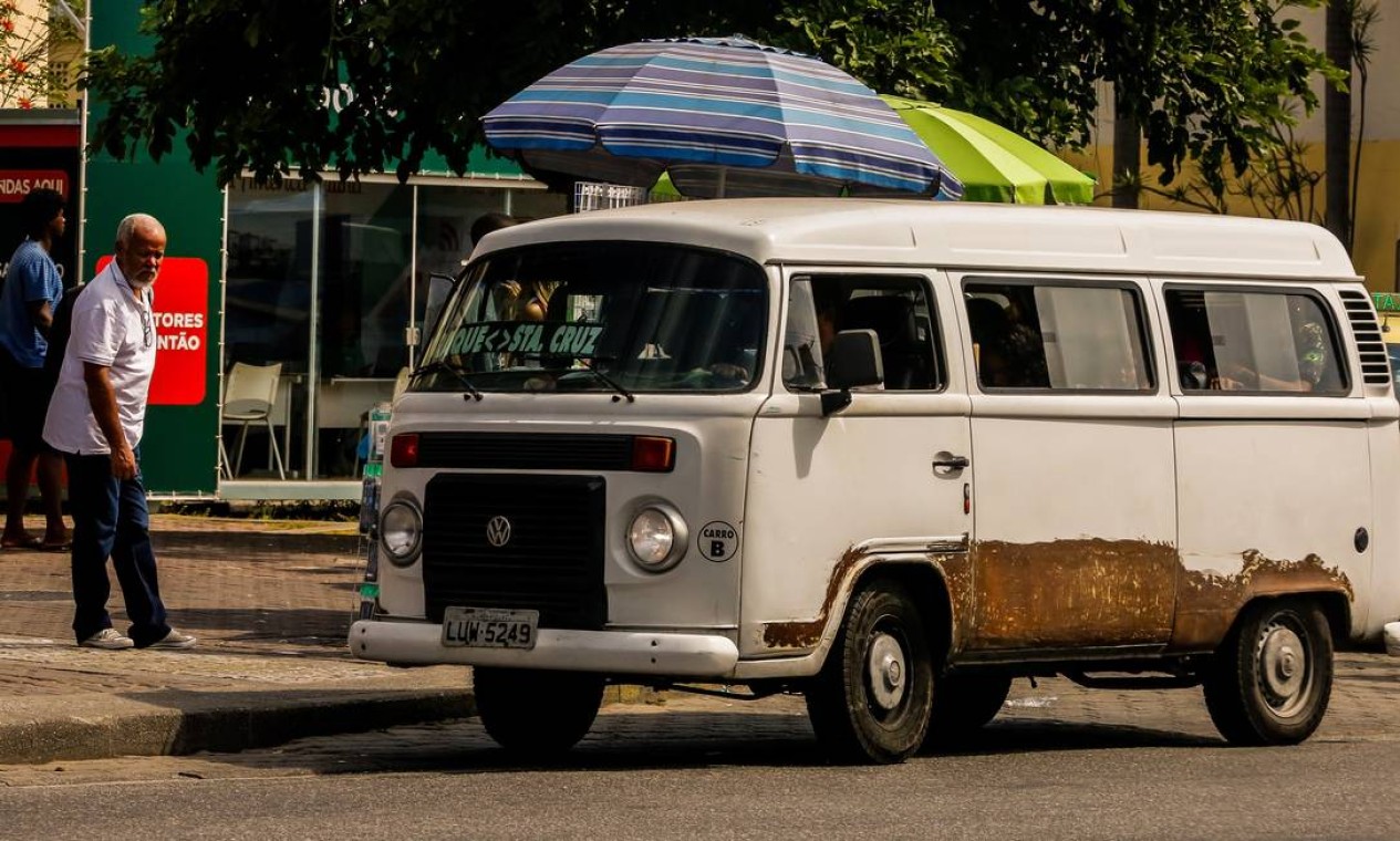Número de apreensões de vans ilegais despenca no primeiro ano de ...