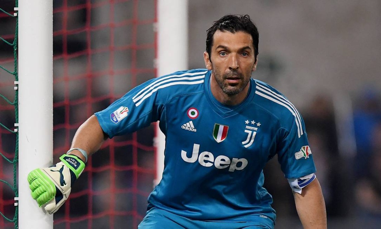 Buffon anuncia adeus à Juventus: 'Final de uma grande aventura ...
