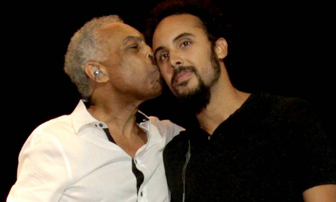 Bem Gil comanda curta temporada do 'Refavela 40' - Jornal O Globo