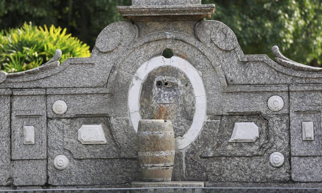 Chafarizes históricos do Rio estão abandonados - Jornal O Globo