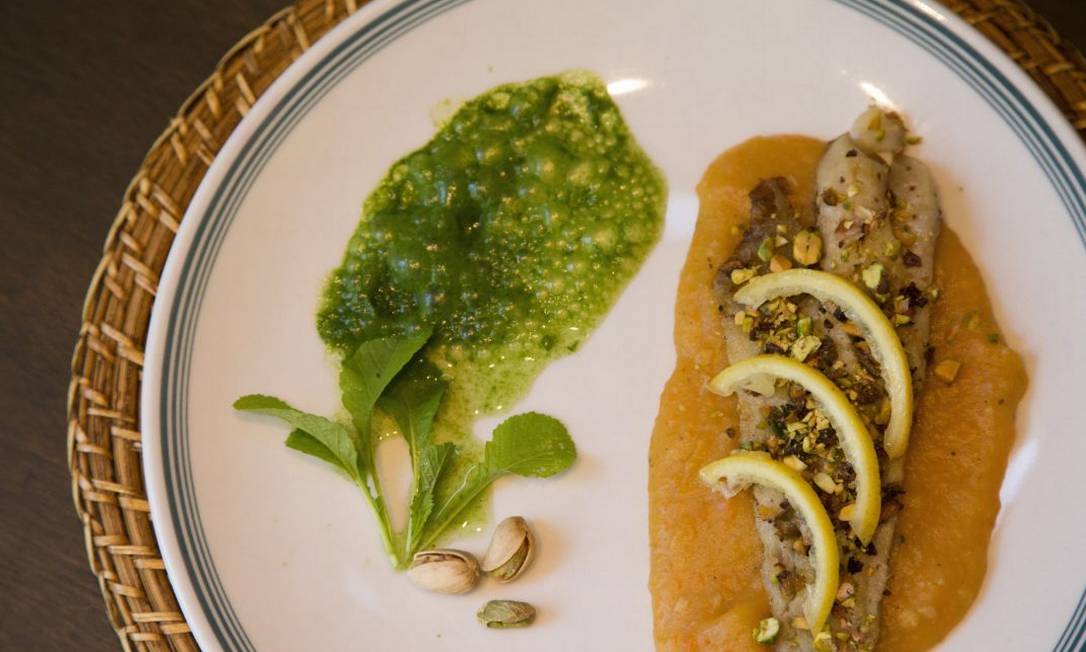 Saiba como fazer filé de truta orgânica em crosta de pistache - Jornal ...