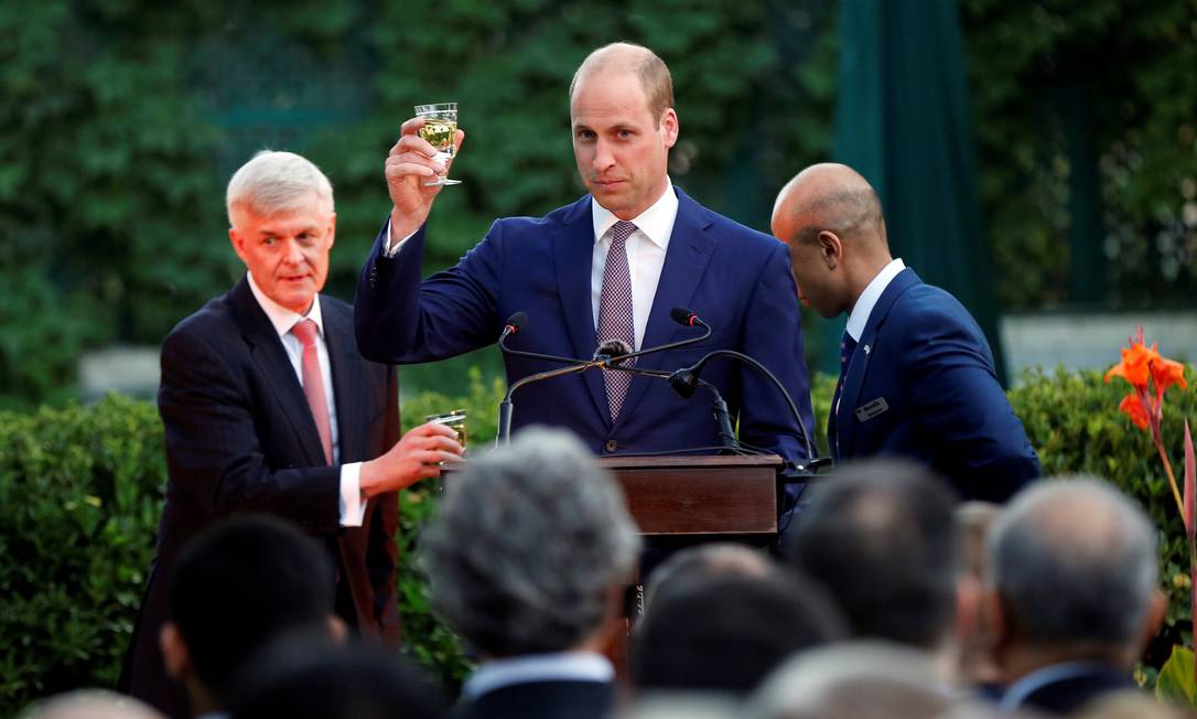 Príncipe William inicia viagem histórica ao Oriente Médio, incluindo ...