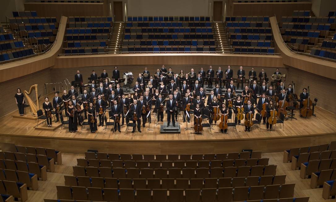 Qual a diferença entre uma orquestra filarmônica e uma sinfônica ...