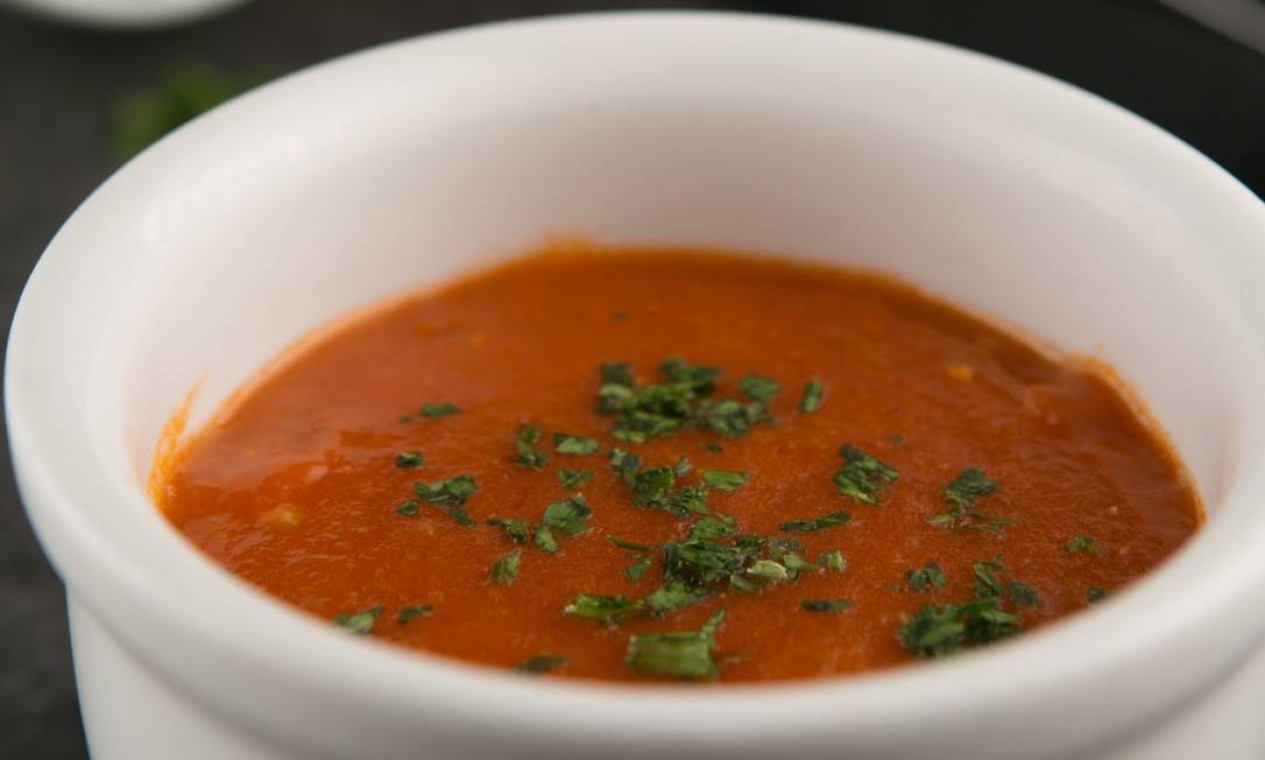 Pratos com tomate - Jornal O Globo