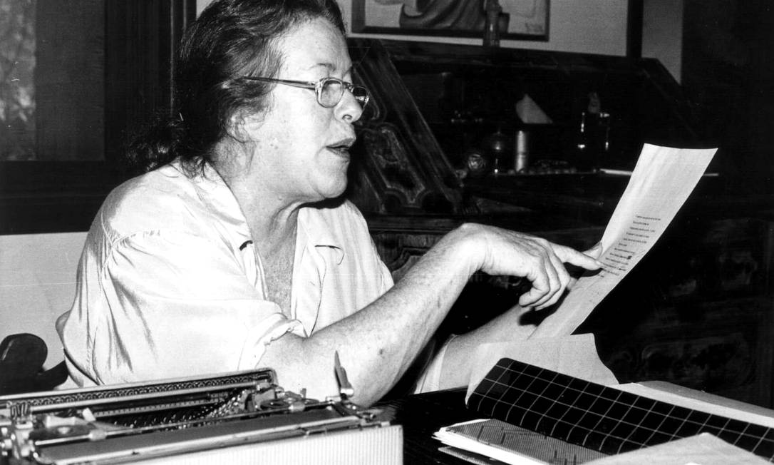 Em crônica de 1994, Hilda Hilst medita sobre o abismo social no Brasil ...