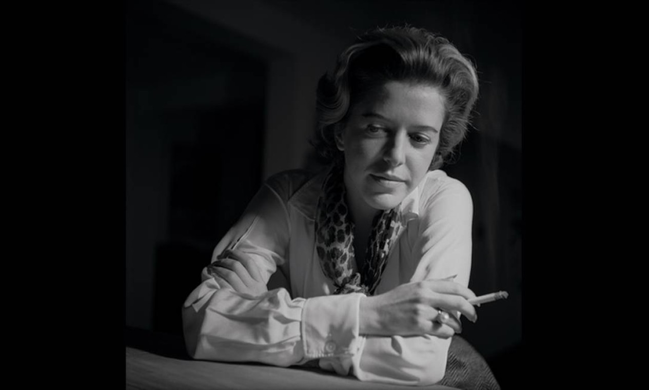 Livro reúne retratos de Hilda Hilst feitos por português Fernando Lemos ...