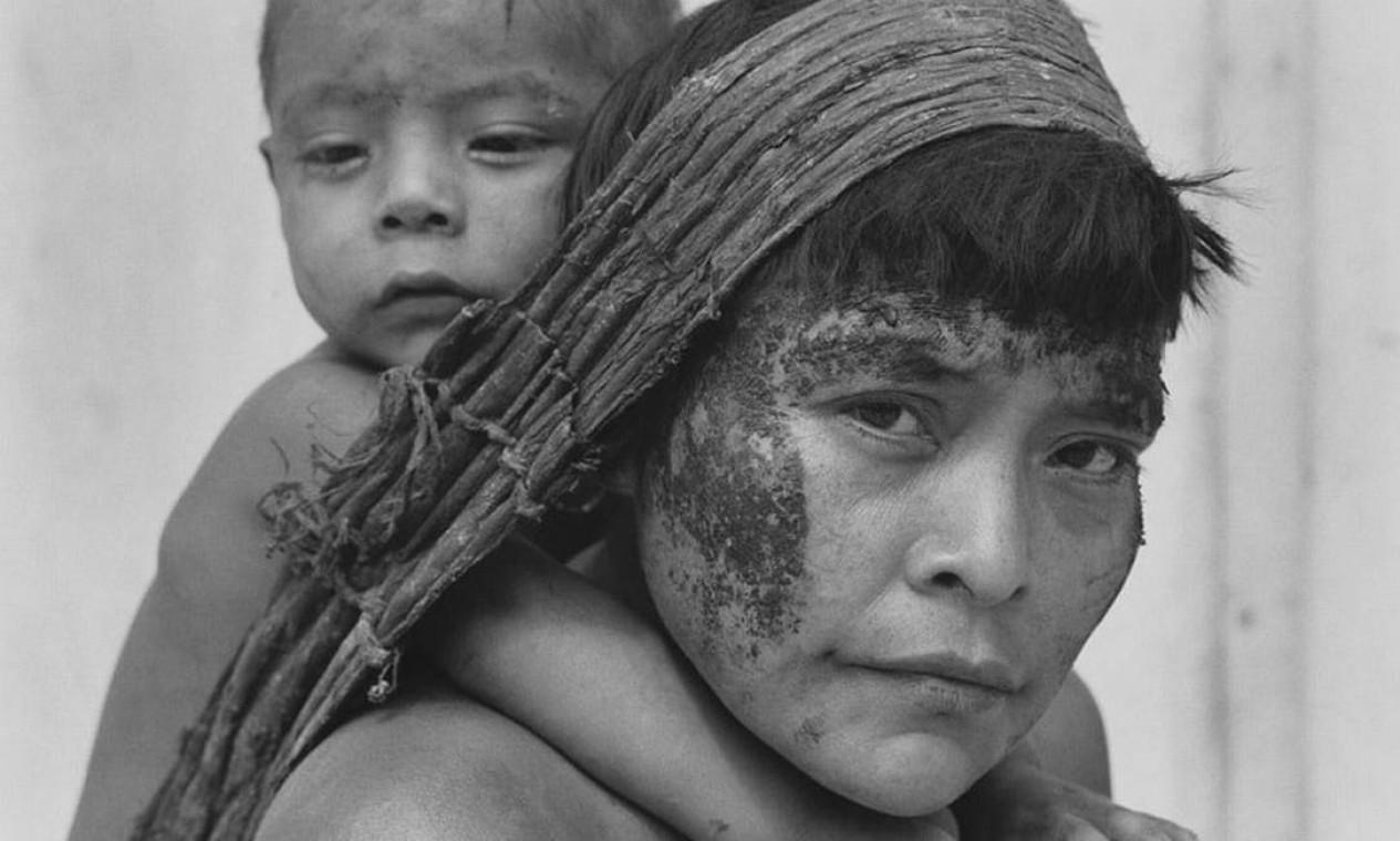 Crítica: 'Como fotografei os Yanomami’ - Jornal O Globo