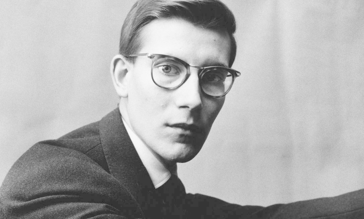 Veja as fotos que estão na mostra 'Irving Penn: centenário' - Jornal O ...