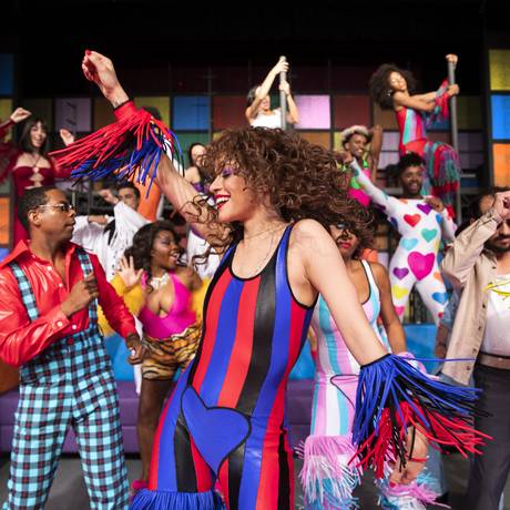 'Era uma devassidão total', lembra Nelson Motta sobre a boate Dancing ...