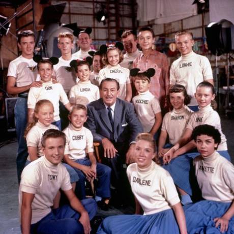 Aos 90 anos, Mickey Mouse resgata atitude irreverente - Jornal O Globo