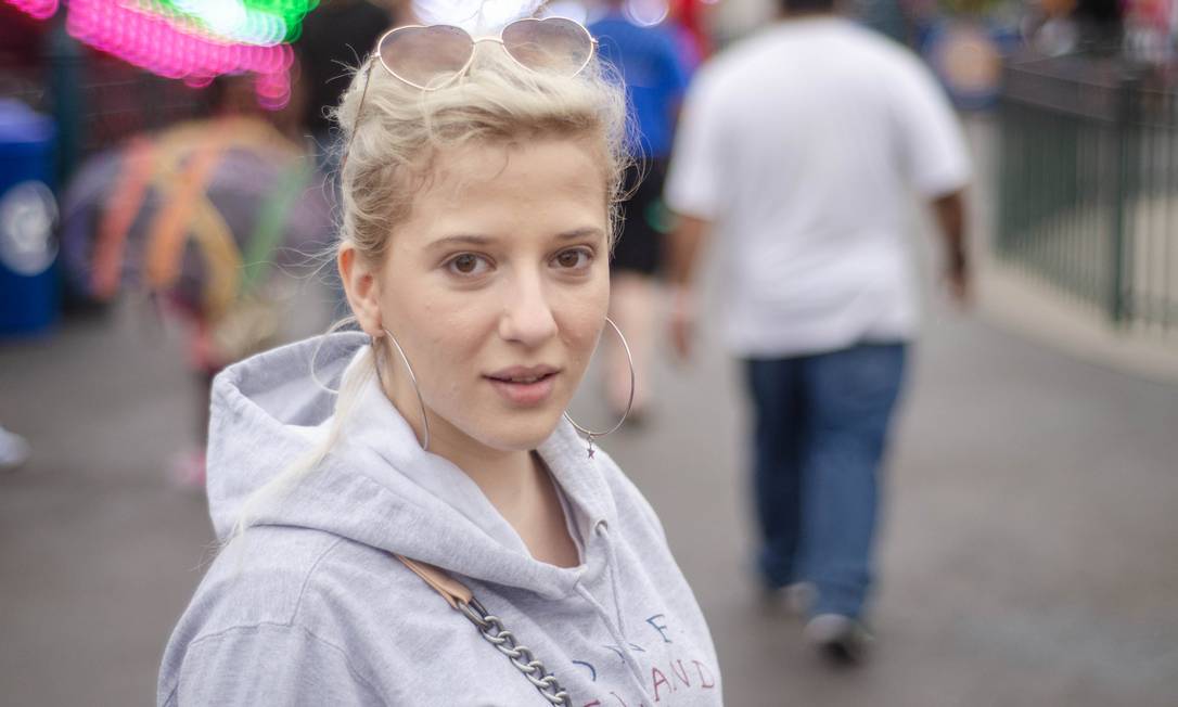 Após tratar um câncer quatro vezes, Clarissa Wolff discute tolerância em livro - Jornal O Globo