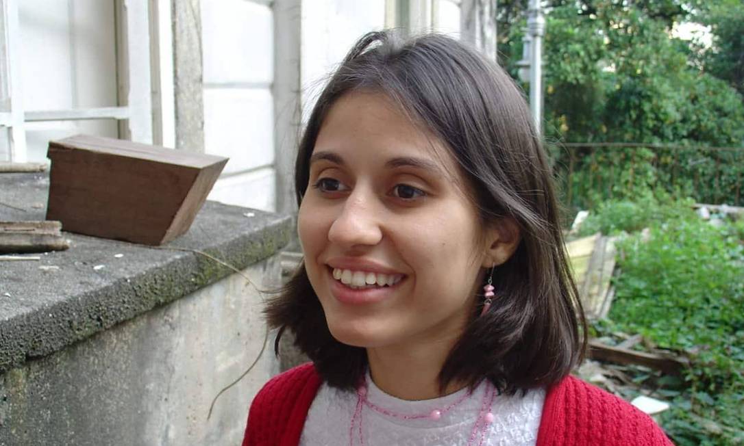 Amanda Mendes's Instagram, Twitter & Facebook on IDCrawl