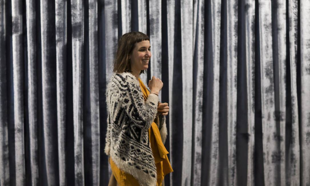 Sofia Borges traz a tragédia para o centro da sua mostra na Bienal de ...