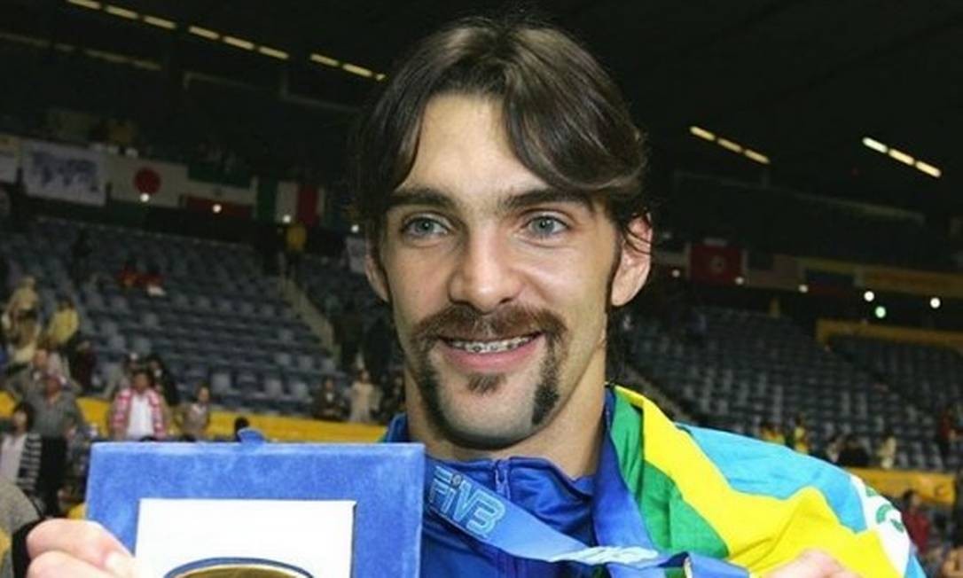 Giba comemora entrada no Hall da Fama: 'Dia muito especial' - Jornal O ...