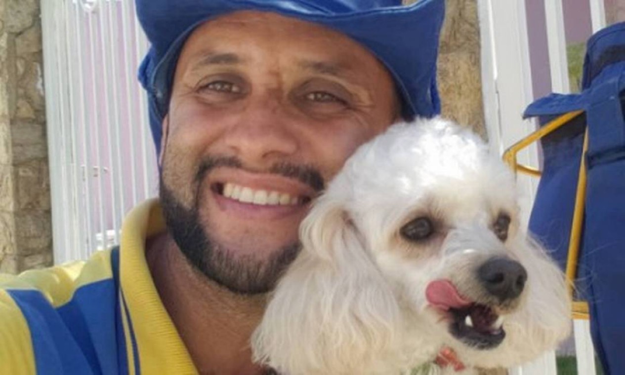 Carteiro conquista mais de 150 mil seguidores em redes sociais com ...