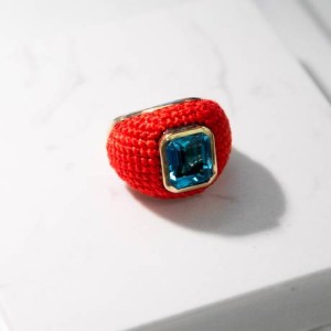 As joias artesanais e coloridas de Maria Frering - Jornal O Globo