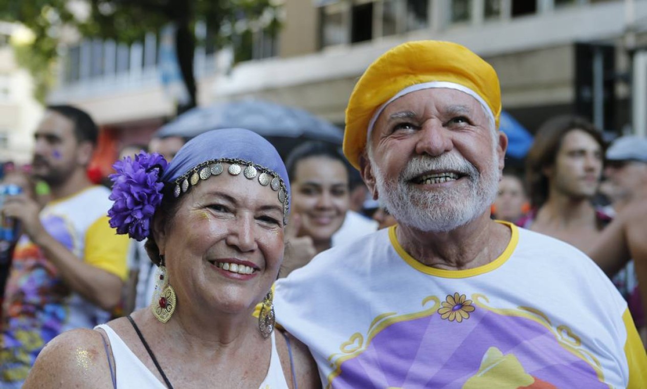 Simpatia é Quase Amor - Jornal O Globo