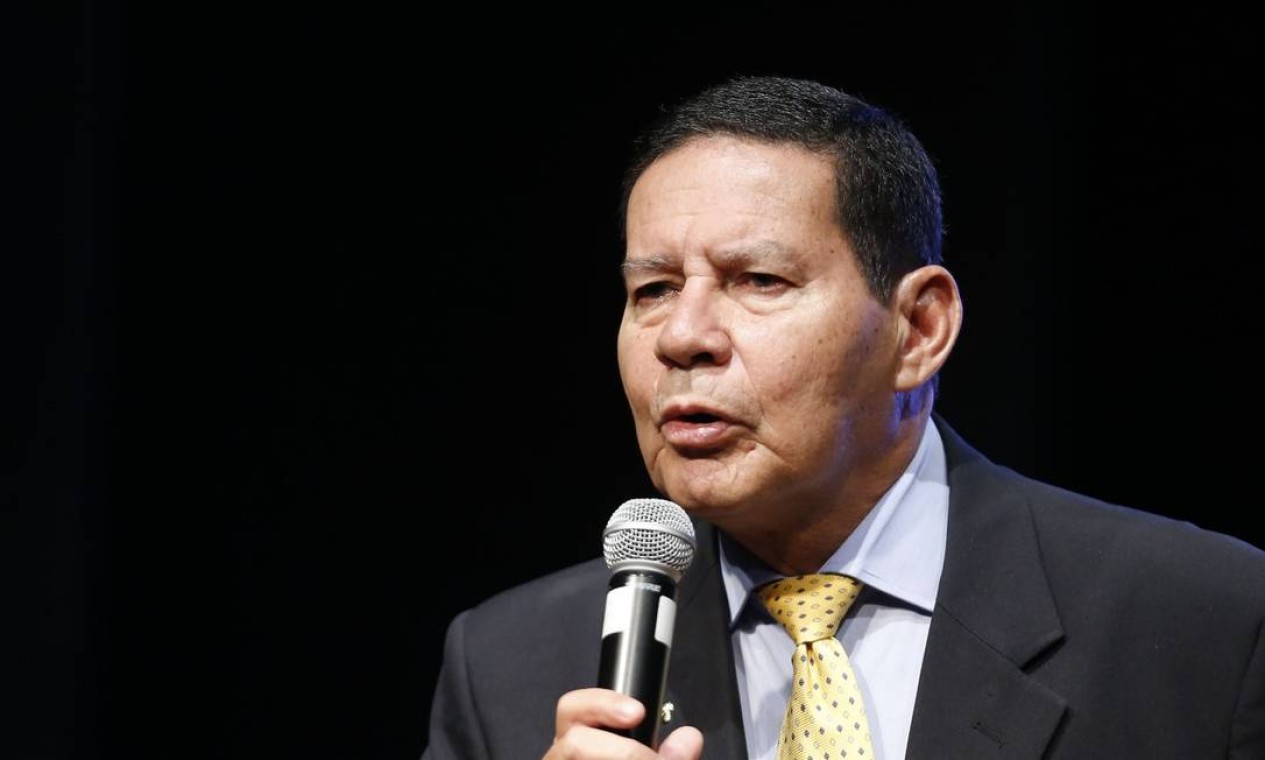 Para Mourão, Bolsonaro foi 'mal interpretado' ao falar sobre idade ...