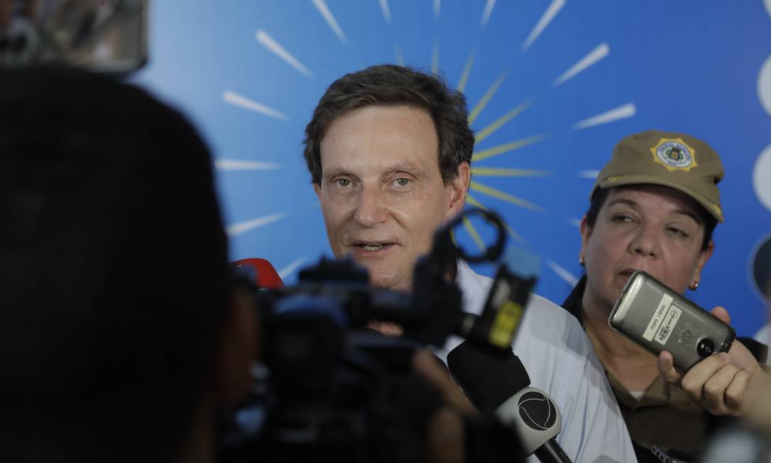 Crivella diz em entrevista que vai disputar reeleição - Jornal O Globo