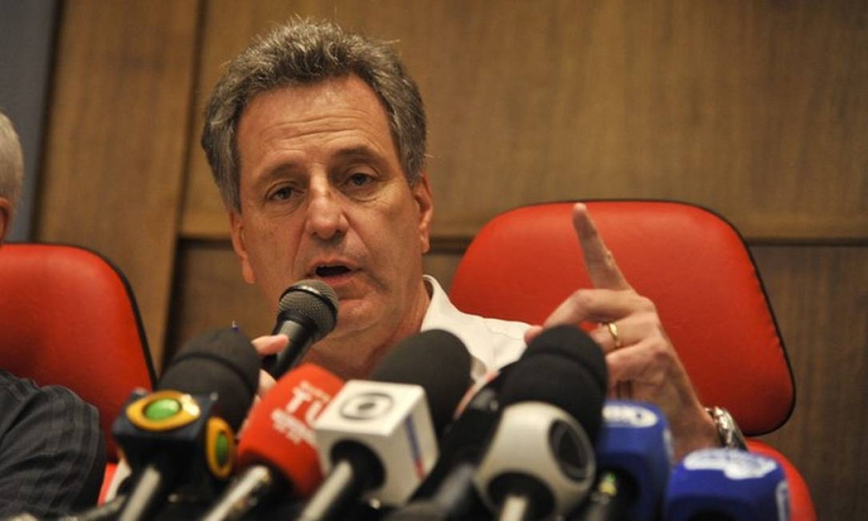 Landim quer gestão definitiva do Maracanã e adia ideia de estádio do ...