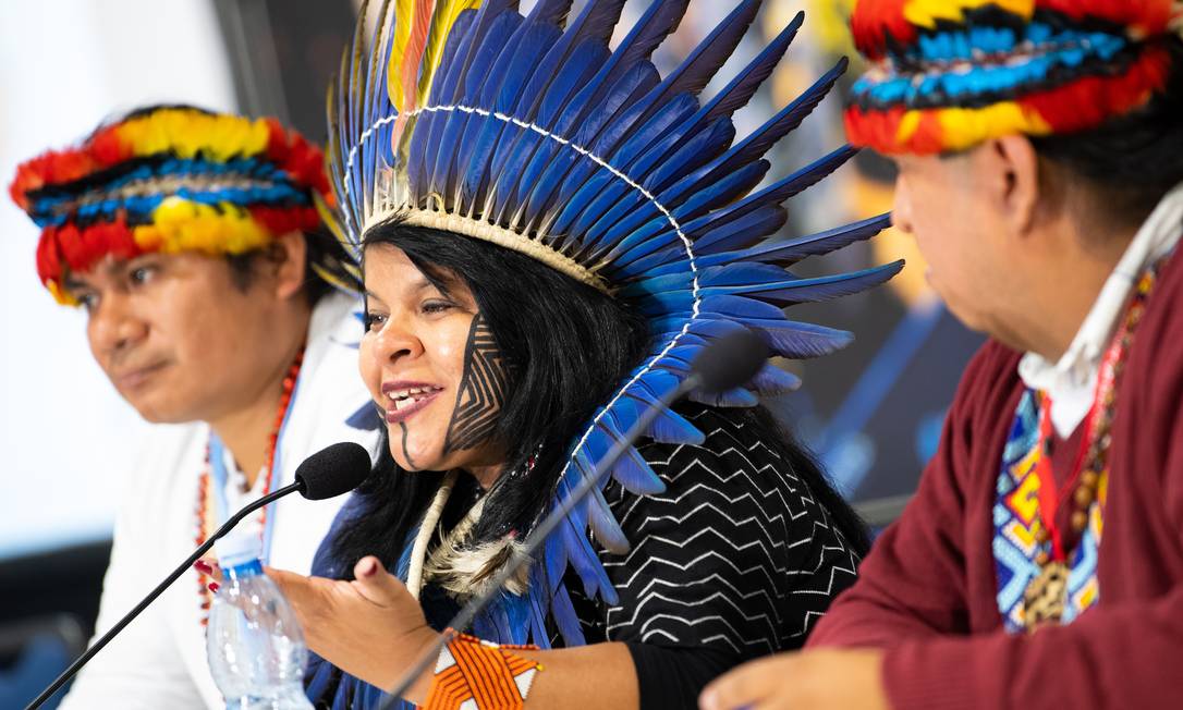 Guajajara homenageada em Nova York - Época