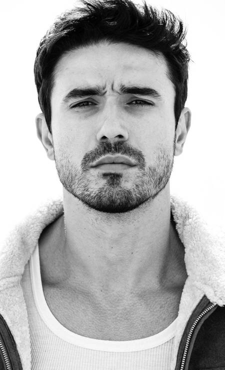 Confira cliques do modelo Lucas Gil - Jornal O Globo