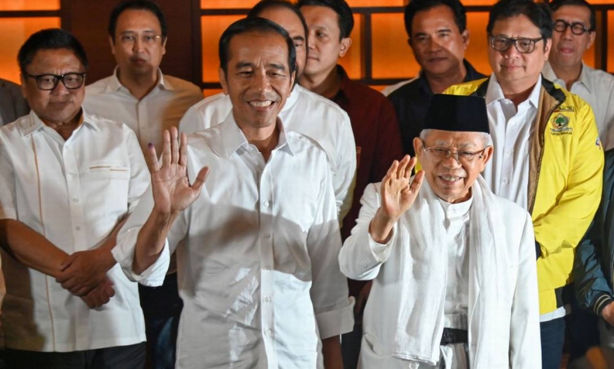 Muçulmano moderado, Joko Widodo é reeleito presidente da Indonésia ...