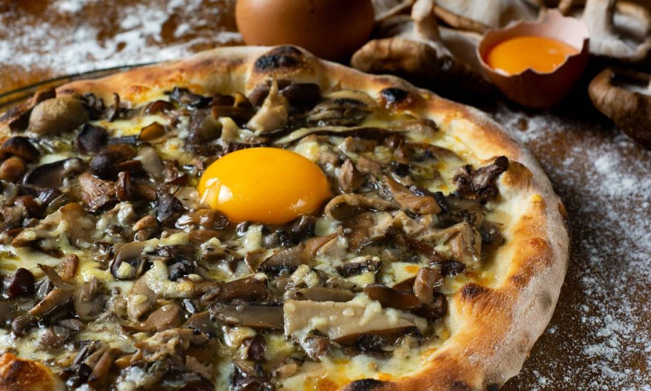 Pizzas com ovo que vão surpreender você - Jornal O Globo
