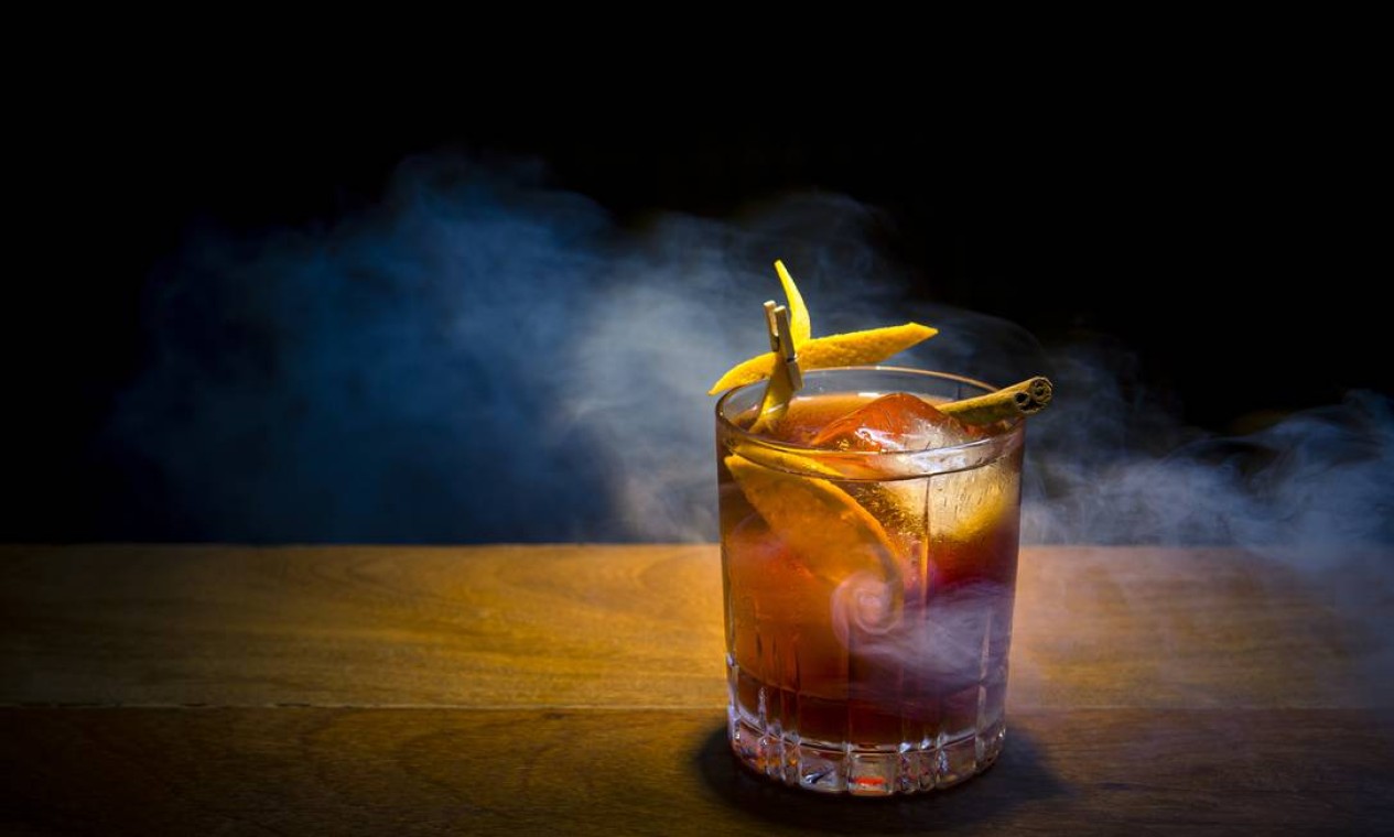Negroni faz 100 anos e inspira dezenas de releituras - Jornal O Globo