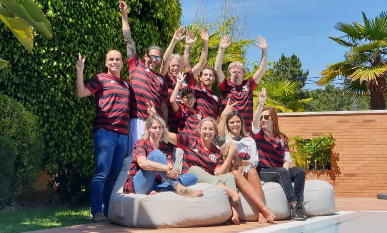 Jorge Jesus veste família de Flamengo antes de despedida em Portugal ...