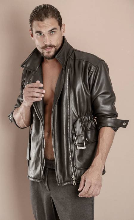 Confira um ensaio estrelado por Felipe Roque - Jornal O Globo