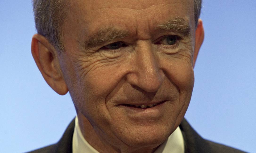 Só três magnatas no mundo têm mais de US$ 100 bilhões na conta bancária ...