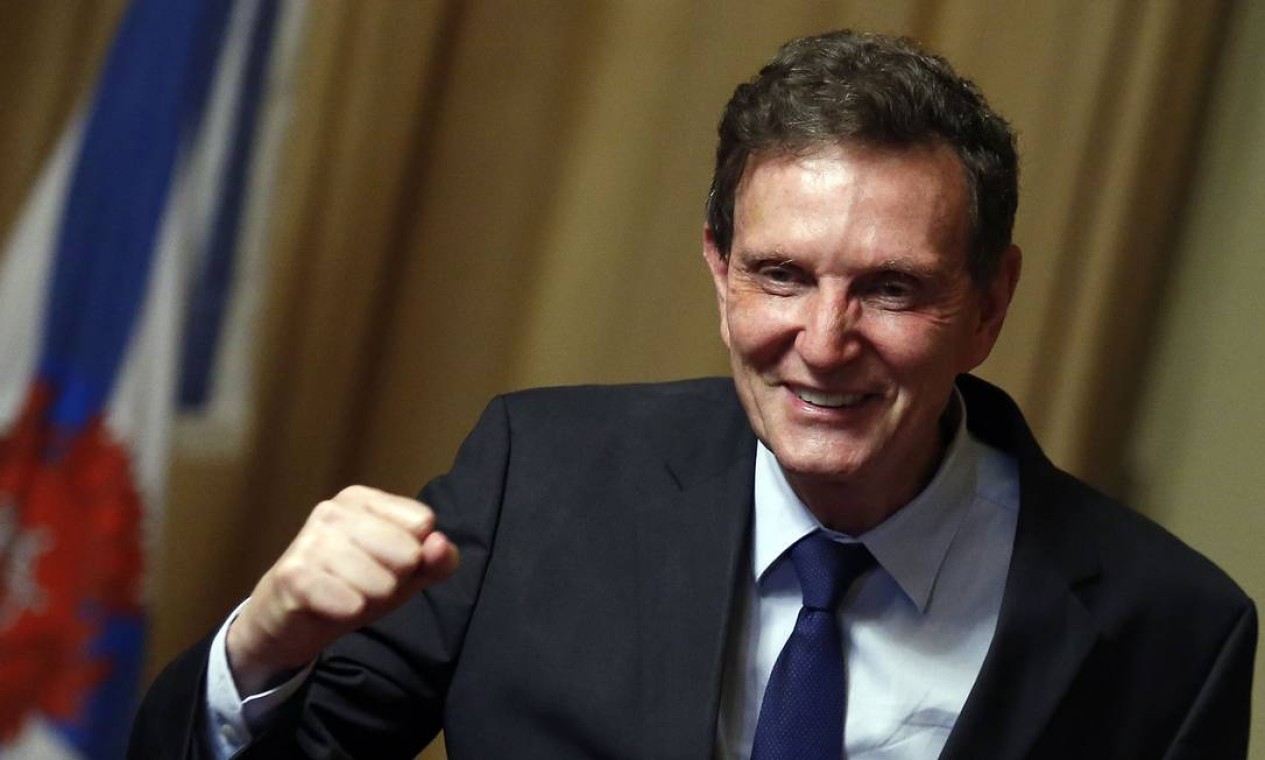 Crivella recria secretarias e nomeia vereadores que votaram contra o ...