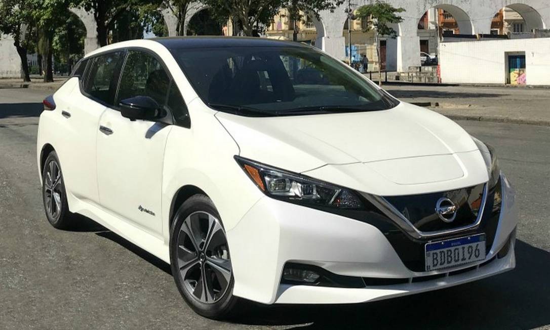 Nissan Leaf: dirigir um carro elétrico no dia a dia brasileiro traz ...