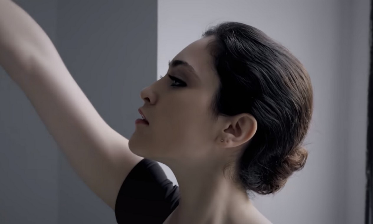 Jamie Auld em 'Madonna + The Breakfast Club' - Jornal O Globo