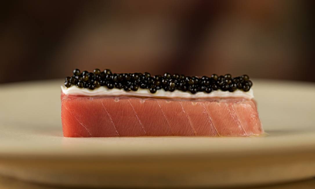 Pescadores fisgam raro atum azul de 400kg no Rio Grande do Norte ...