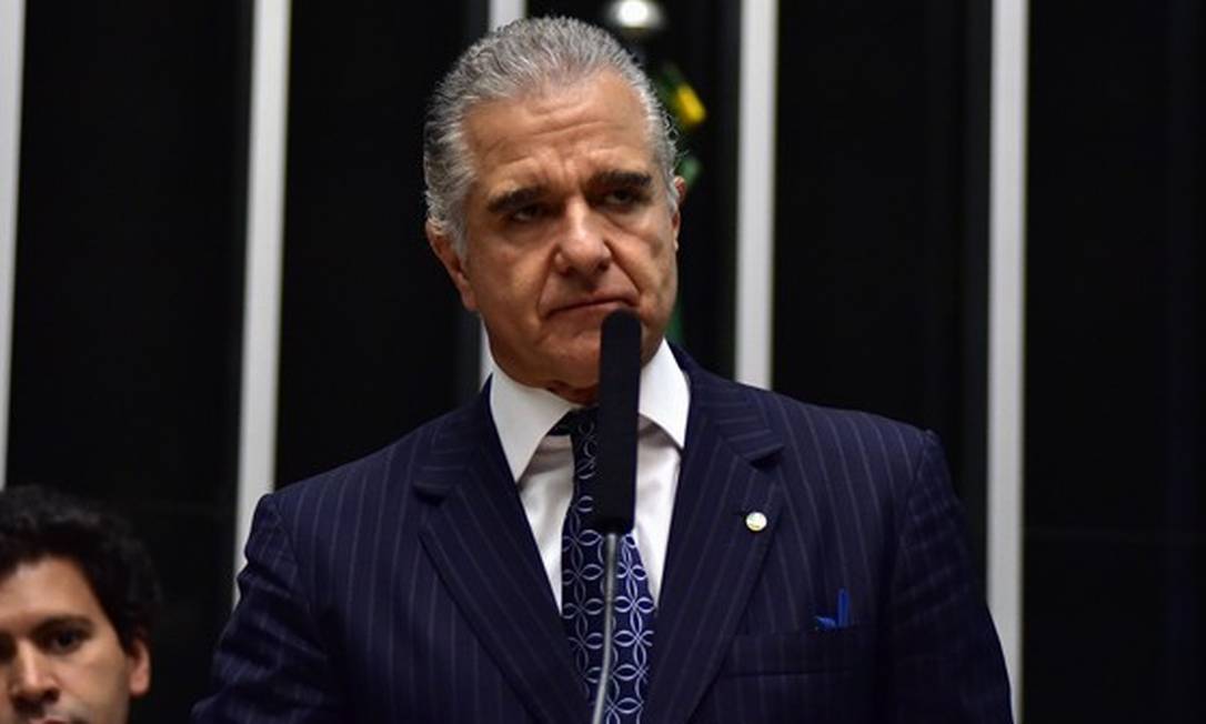 Júlio Lopes ainda na lista da Lava Jato - Época